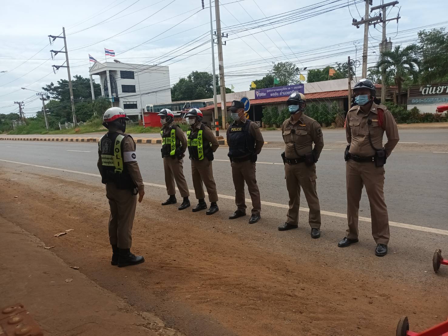 จุดตรวจเพื่อการระดมกวาดล้างอาชญากรรม - สถานีตำรวจภูธรครบุรี